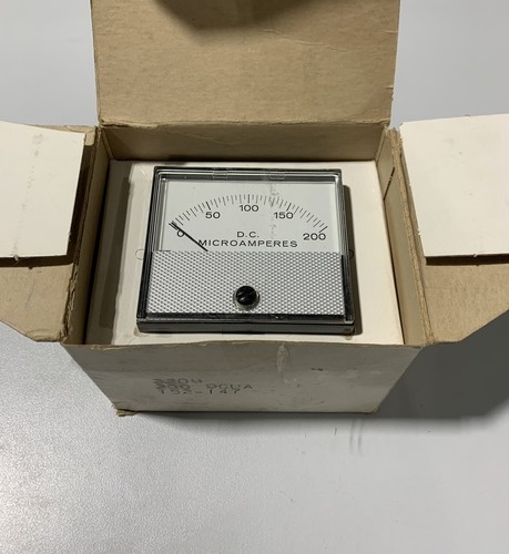 Triplett 220-G / 152-147 DC Panel Meter , 0-200 DC Microamps New Old ...