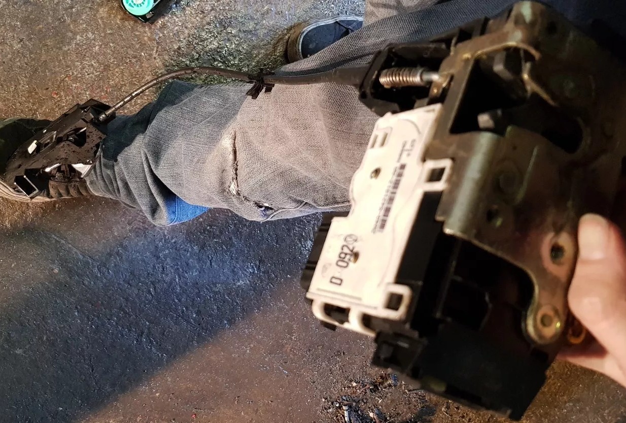 Jaguar S Type Door Lock Emchansim Driver Front 2004 to 2007 ...