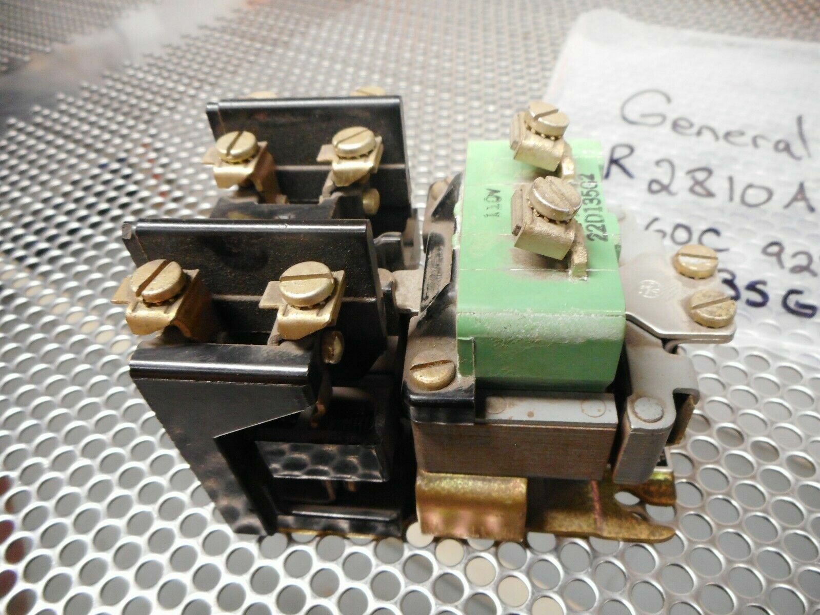 General Electric CR2810A11AB Contactor 10A 22D135G2 Coil 110V 60C 92V ...