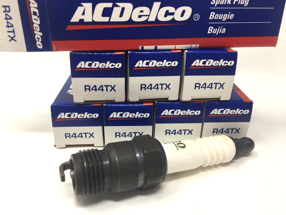 R44TX AC Delco Spark Plug Set of 8 NOS 5613869 New in Box US Made | eBay