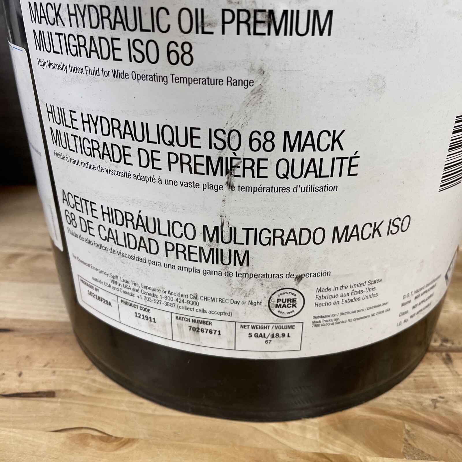 Genuine Mack 5 Gallon Hydraulic Oil Premium Multi grade ISO 68 New | eBay