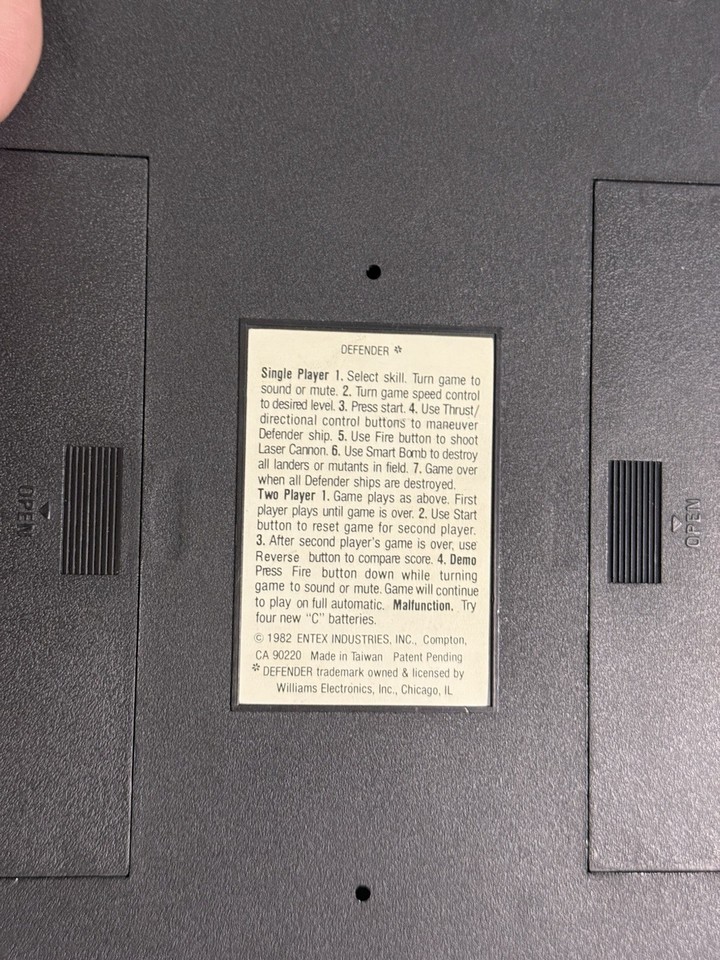 WORKING 1981 Entex ARCADE DEFENDER Handheld Portable Game Rare ...