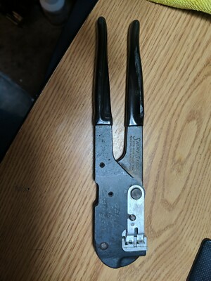 Crimpers - Vintage Thomas Betts Sta-Kon