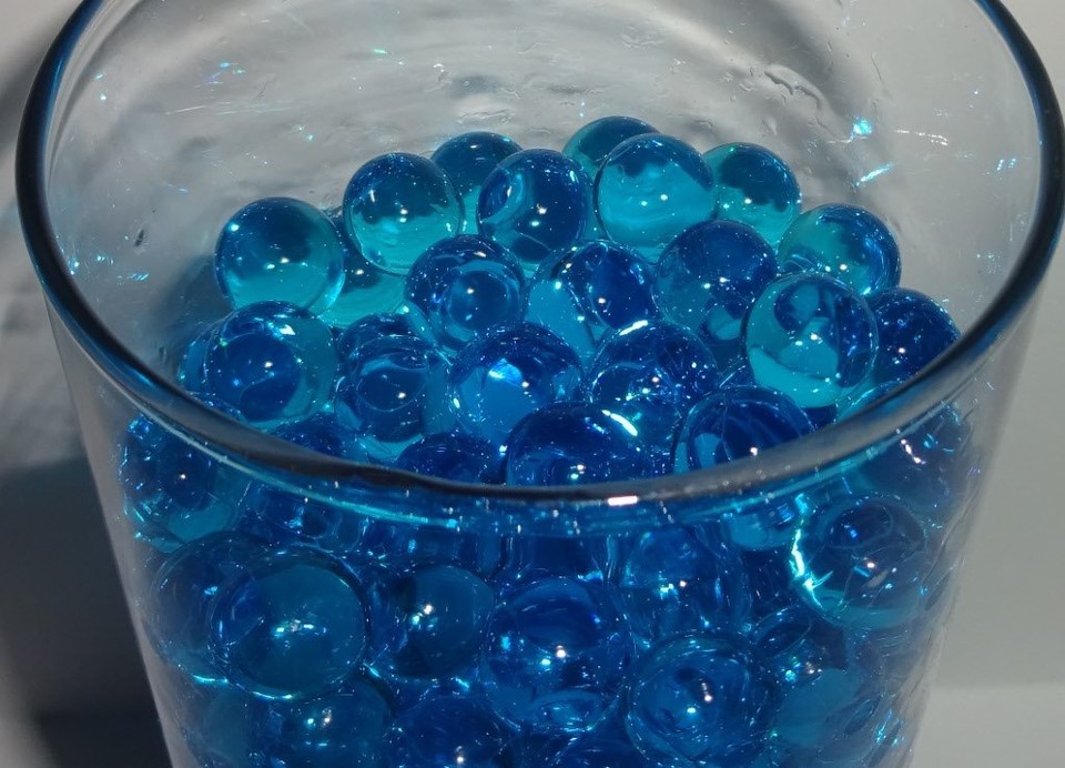 Water beads -USA water jelly beads -29 different colors -each pk makes ...