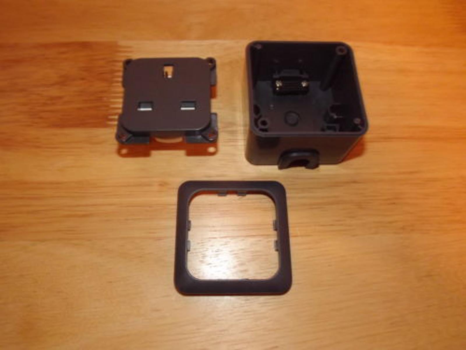 13A SOCKET FACEPLATE & SURFACE MOUNT BACKBOX 13 AMP CARAVAN MOTORHOME ...