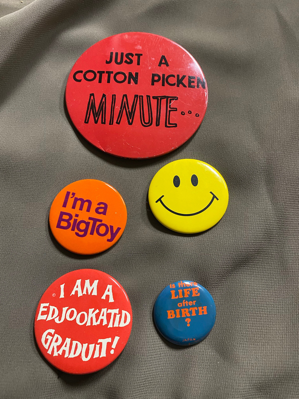 Lot Of Vintage pinback Buttons Comedy 1.25”To 3.25” Lot Of 5 Set #9 | eBay