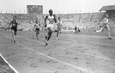 Mcdonald Bailey Of Great Britain Wins Heat 6 1948 OLD PHOTO | eBay ...