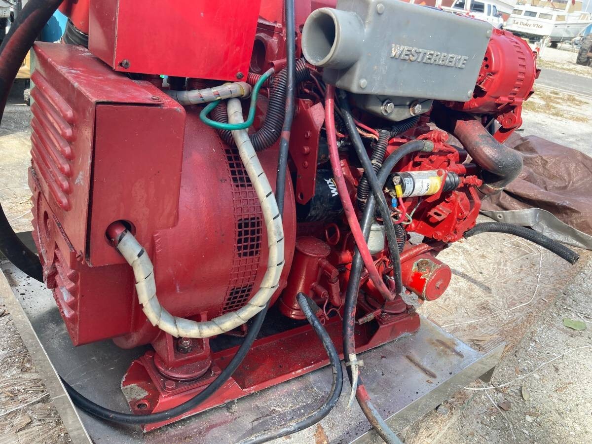 Westerbeke 100 Btd 10 Kw Marine Diesel Generator 60 Hz With Sound