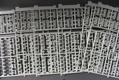 Dragon 1/35th Scale Sd.Kfz 186 Porsche JAGDTIGER - Tracks from Kit No ...