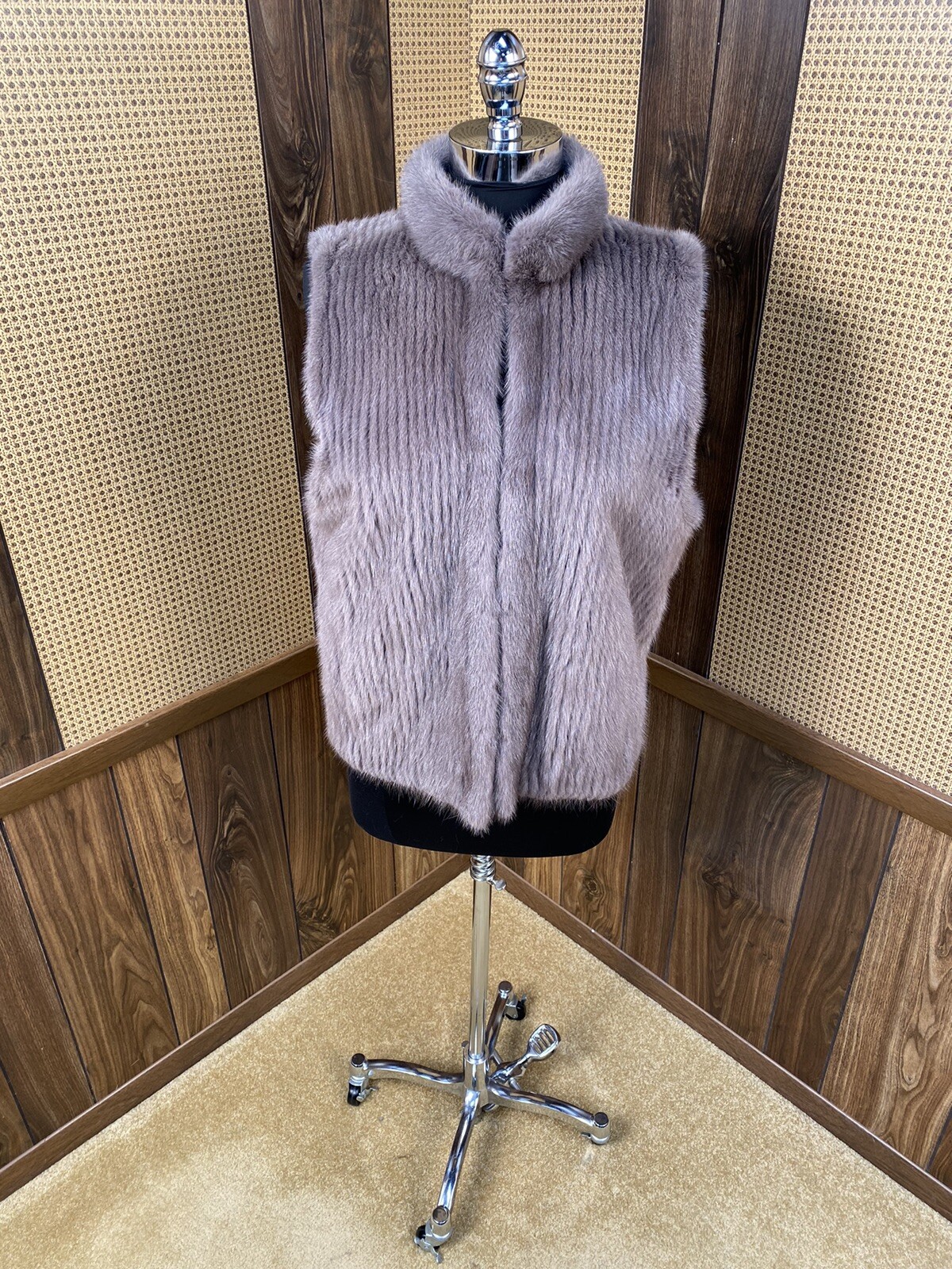 INOCHI KOPENHAGEN FUR DYED GRAY TAUPE CORDUROY MINK FUR VEST SMALL 4 ...