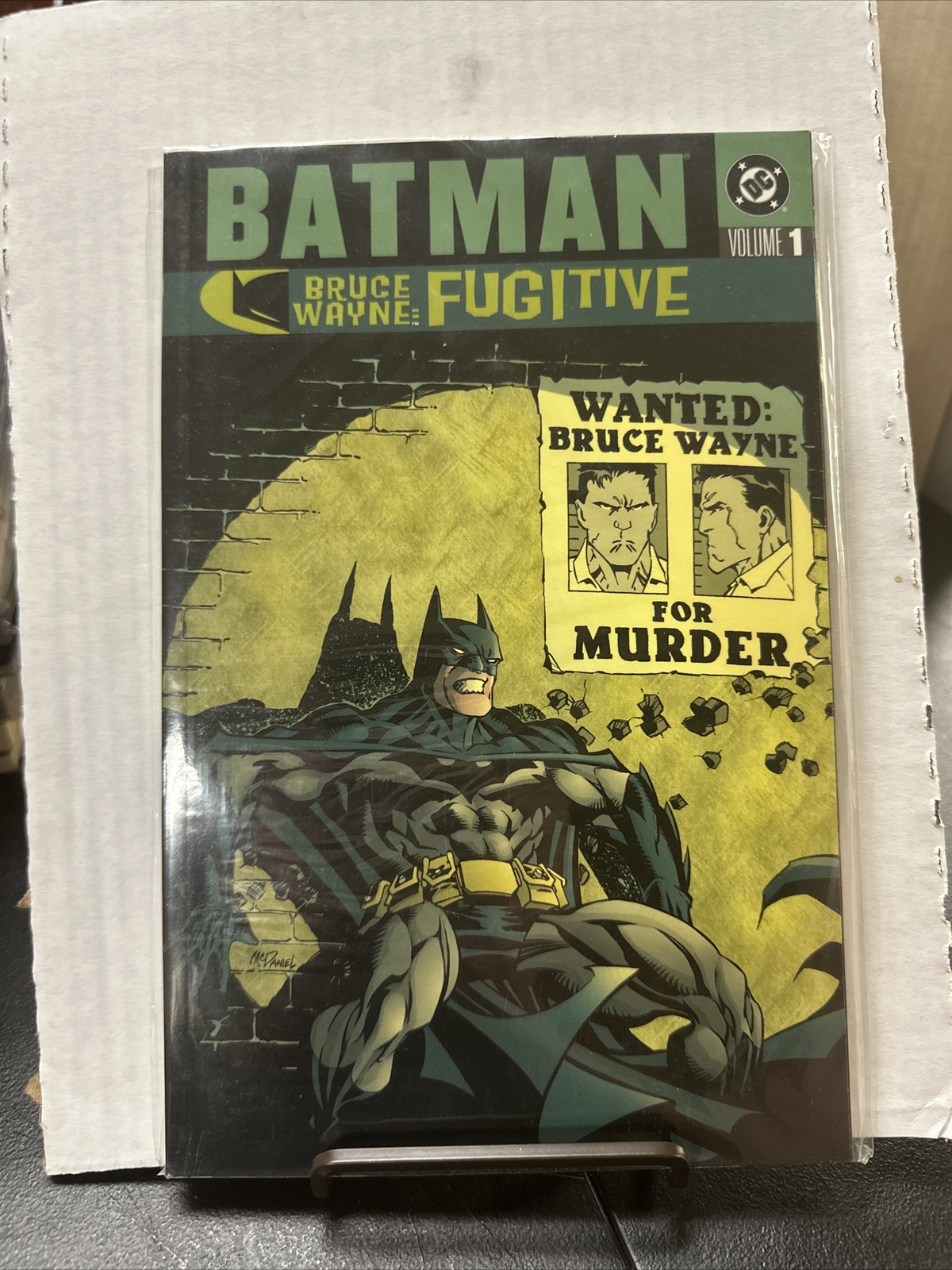 Batman: Bruce Wayne: Fugitive Vol 1 - DC Comics Paperback 2002 First ...