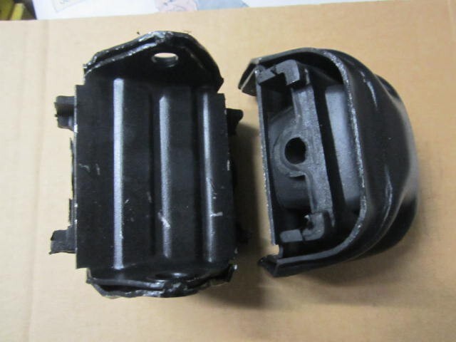 73 - 76 77 78 79 FORD pick up TRUCK 460 ENGINE MOTOR MOUNTS F100 F150 ...