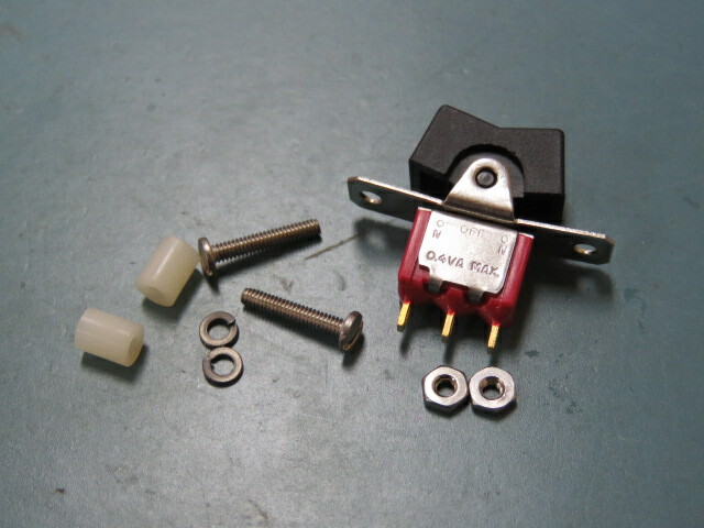 C n K 7105-J1-Z-QE Qty of 6 per Lot Rocker Switch SPDT 5A (AC/DC) 120V ...