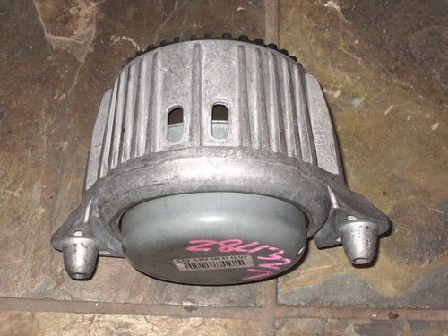 GENUINE OEM MERCEDES BENZ W212 ENGINE LEFT MOTOR MOUNT, PART ...