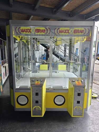 Maxx Grab 2 Player Claw Arcade Grabber Machine | eBay UK