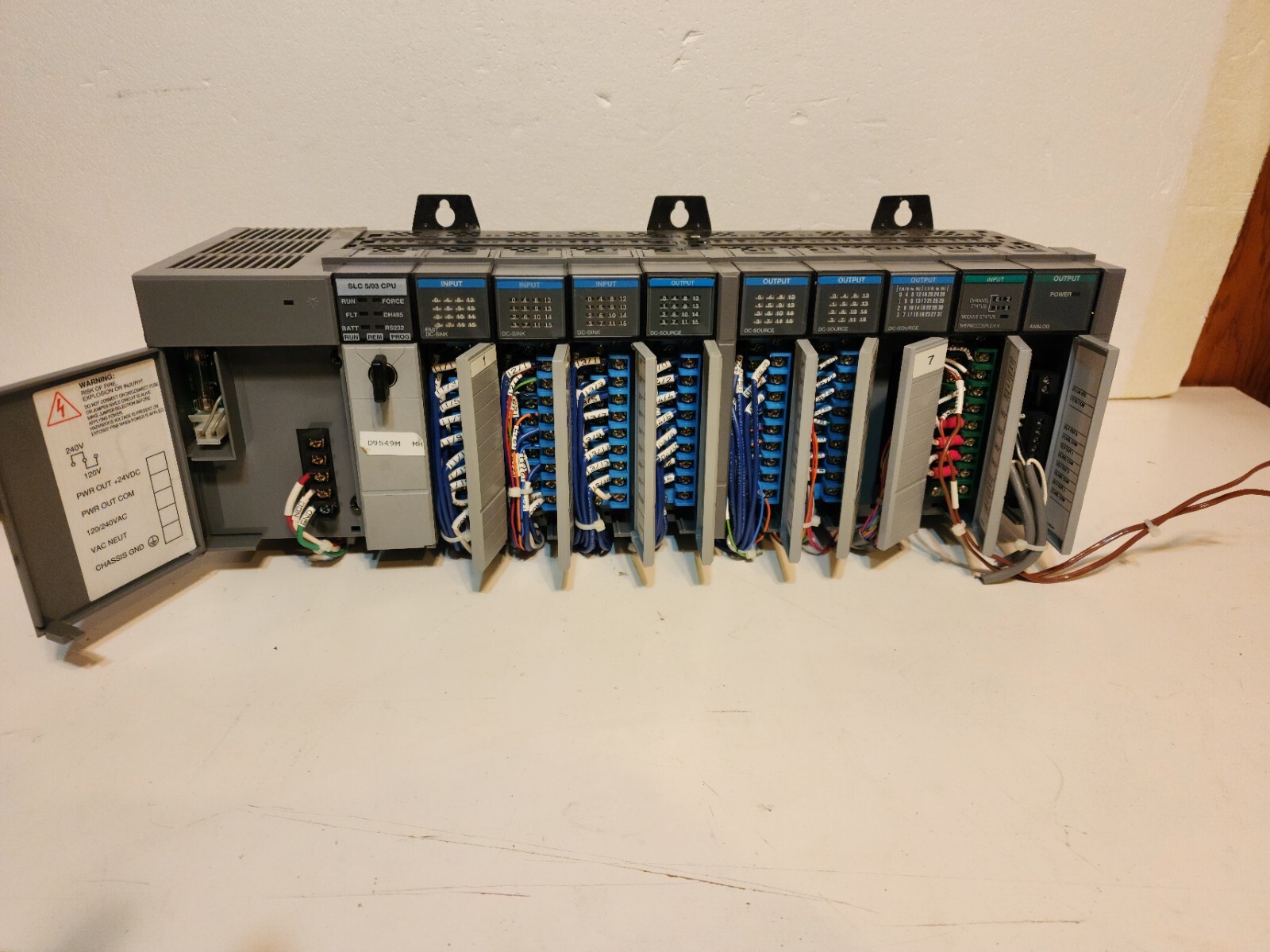 ALLEN BRADLEY SLC500 10-SLOT SYSTEM 1747-P2 1746-A10 SLC 5/03 CPU IN ...