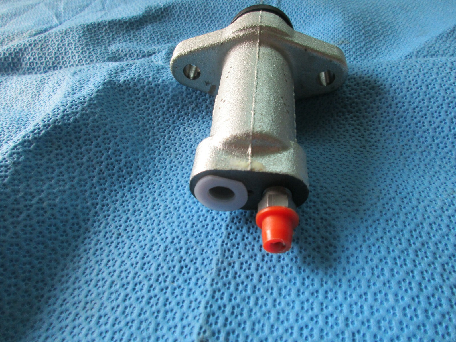 Clutch slave cylinder for Land Rover and Range Rover - R380 (FTC5072 ...