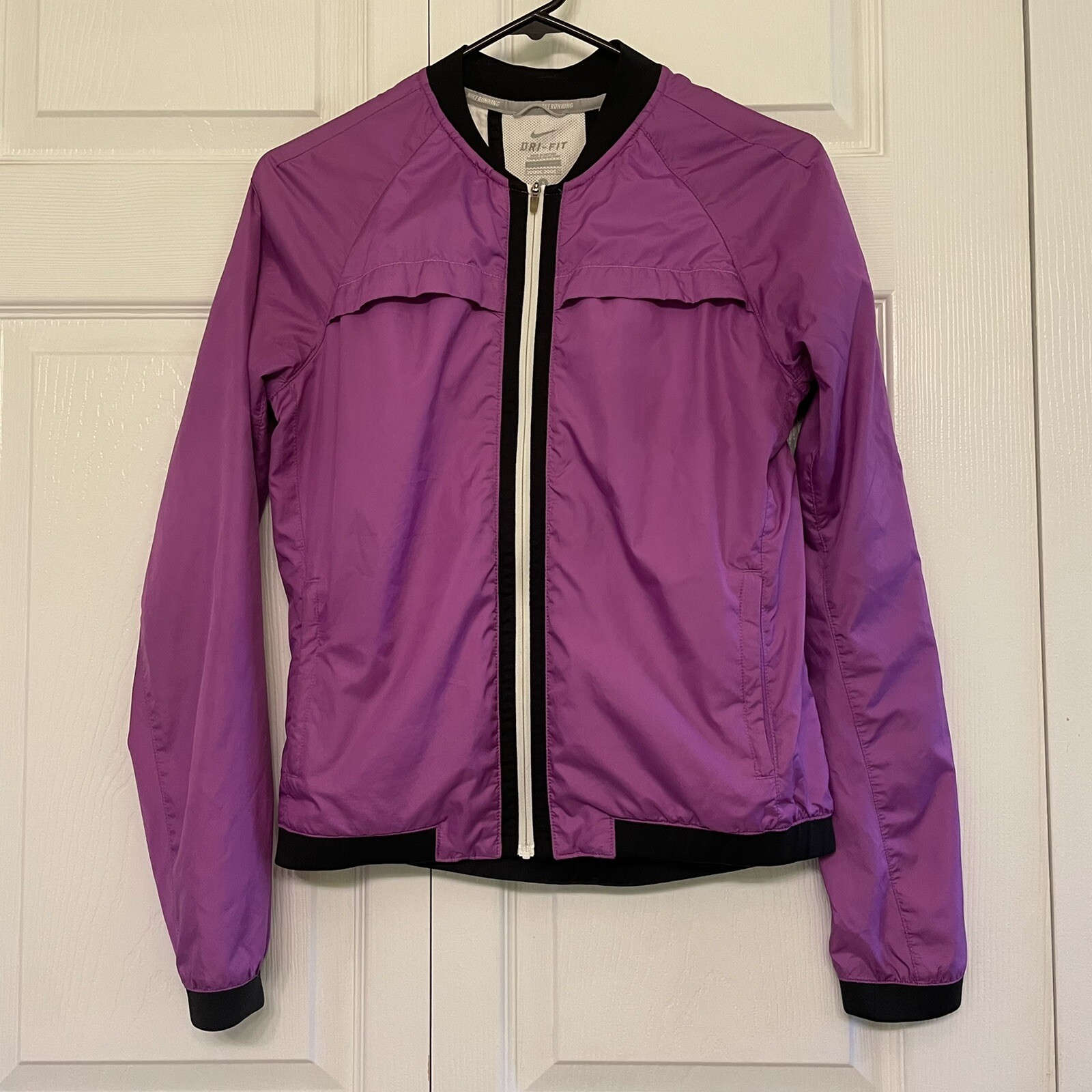 Nike Sphere Bomber Running Jacket Women’s Small - Gem
