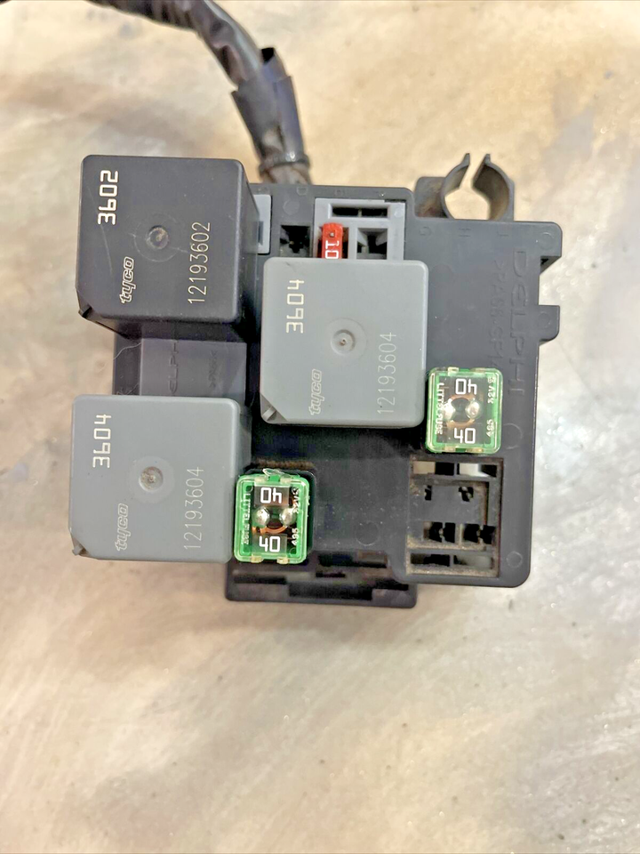 2003-2006 Chevrolet Silverado Engine Cooling Fan Electrical Fuse Relay ...