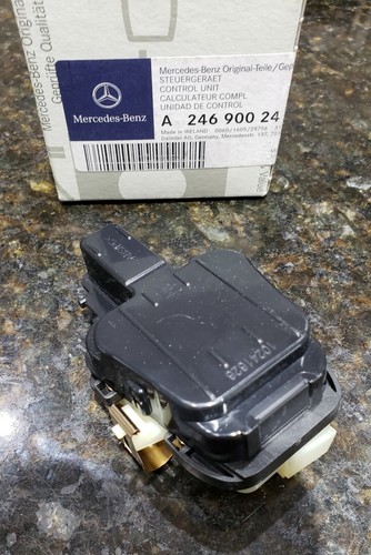 NEW OEM A2469002403 MERCEDES-AMG C117 X156 W246 W176 RAIN LIGHT SENSOR ...