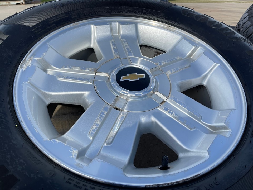 18" Chevy Tahoe Suburban Z71 OEM 5300 wheels rims tires Silverado 1500 ...