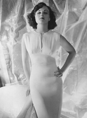 photo 10*15cm 4x6 INCH PAULETTE GODDARD (76) | eBay