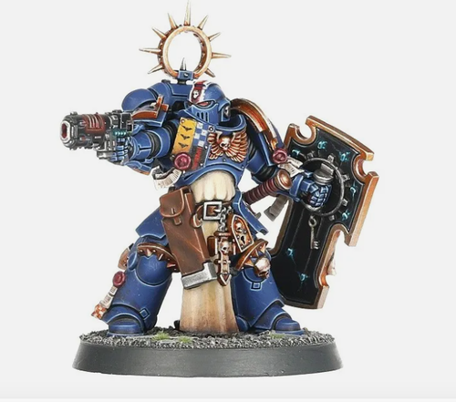 PRIMARIS Lieutenant with relic Shield Warhammer 40K Space Marines on ...