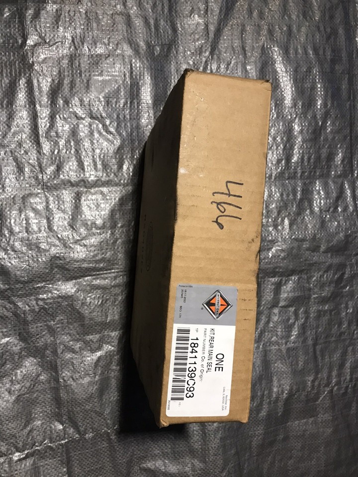 International Rear Main Seal Kit 1841139C93 DT466E | eBay