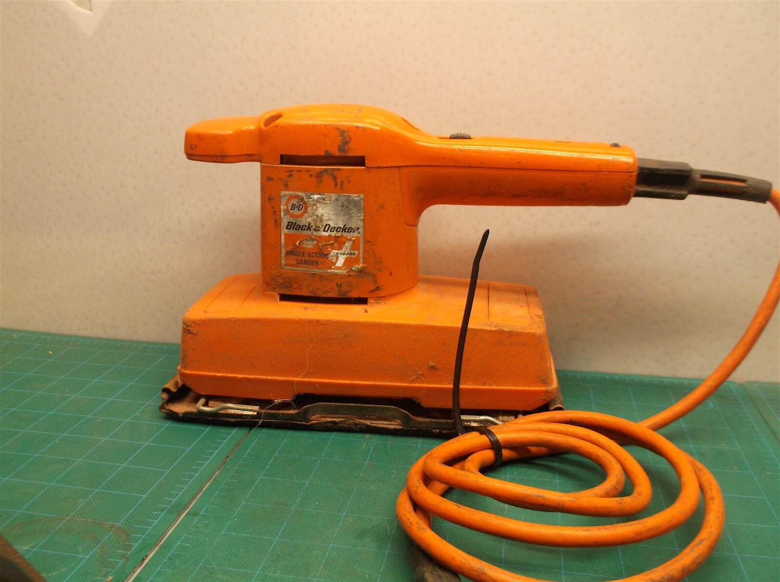 Black & Decker Single Action Sander No. 7480 type 1 | eBay