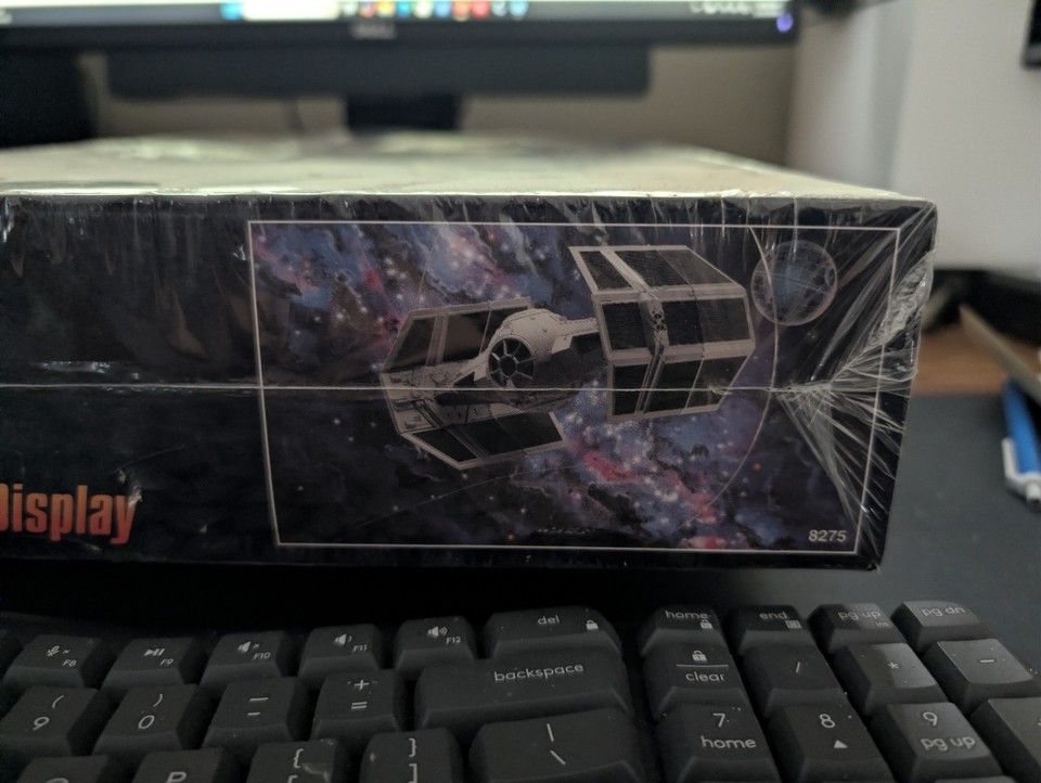 AMT Star Wars TIE Fighter Flight Display Model Kit 8275 Skill Level 2 ...