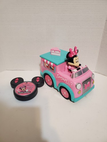 Disney Junior Minnie Mouse RC Bakeshop Cruiser Truck with Remote ...