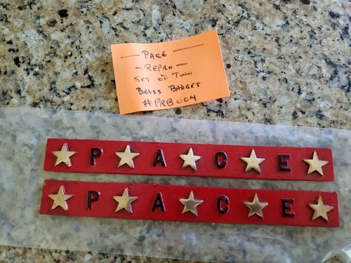 (2) BRASS PACE REPRODUCTION PAINTED NAME PLATES ANTIQUE SLOT MACHINE # ...