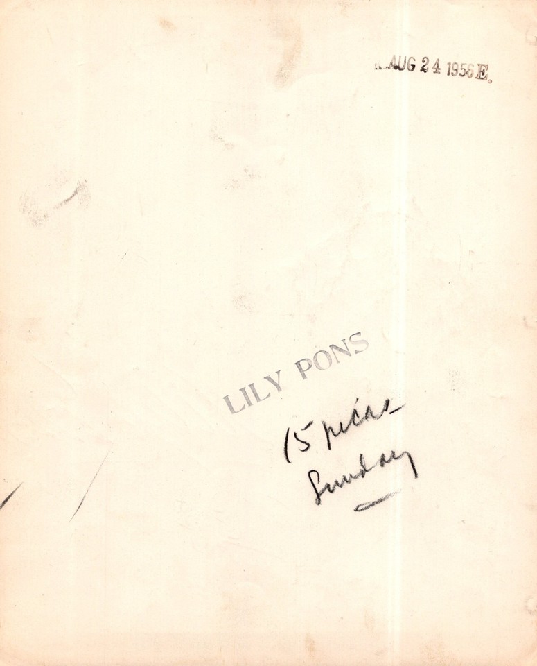 Wonderful Lilly Pons Opera Soprano Singer Signed 8 x 10 Vintage Photo ...