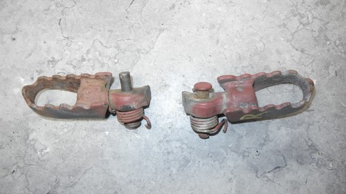 1980 HONDA XR200 XR 200 LEFT AND RIGHT FOOT PEG ASSEMBLY | eBay