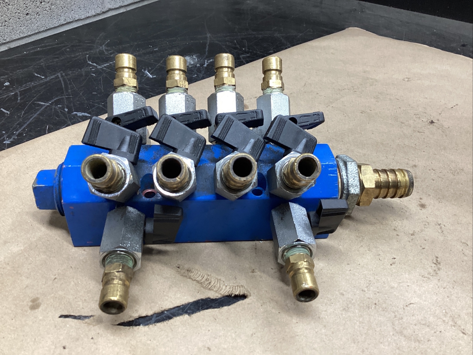 Cito Products 12 Port Hot/Cold Water Valve Manifold #233F55 | eBay