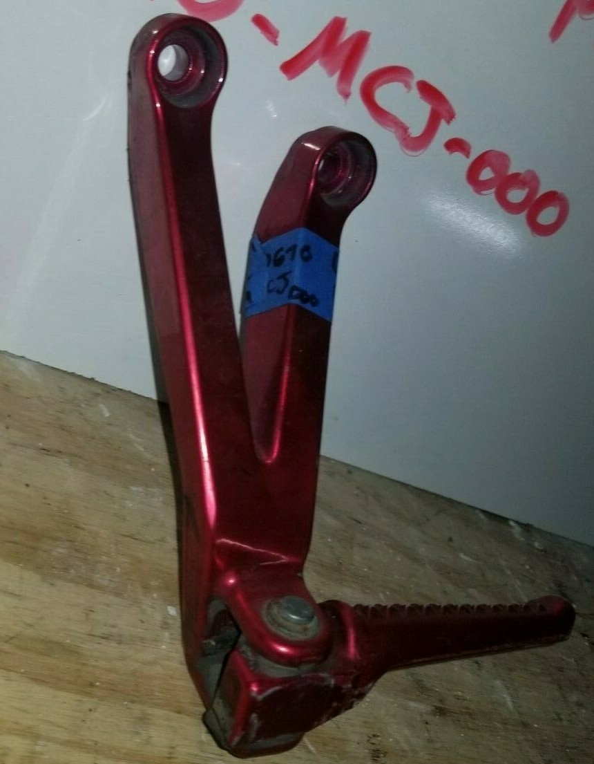 2000-2001+HONDA+CBR+929+LEFT+RIGHT+PASSENGER+PEG+50670-MCJ-000 for sale ...