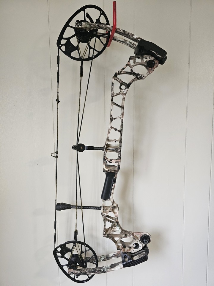 Mathews Triax Compound Bow | eBay