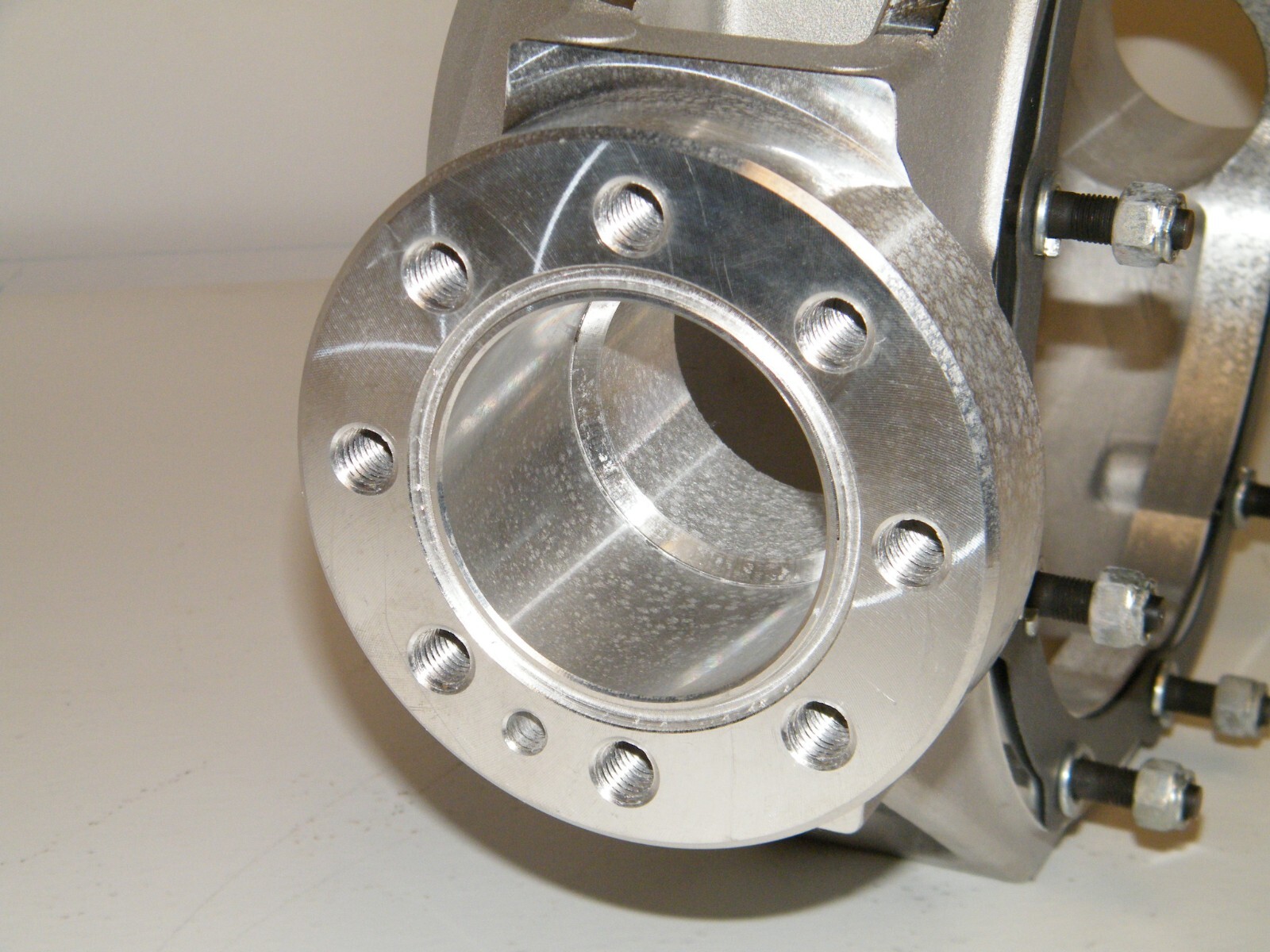 9 Inch Ford Rear End Housing Aluminum Modular Differential Center ...