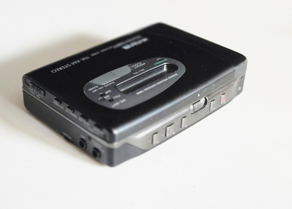 Super rare Aiwa Walkman JX828 Radio Cassette Recorder Multi Sound ...