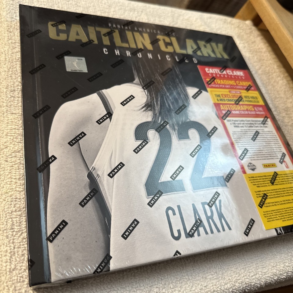 2025 CAITLIN CLARK TARGET Exclusive CHRONICLED BOOK. 32 Cards Factory ...