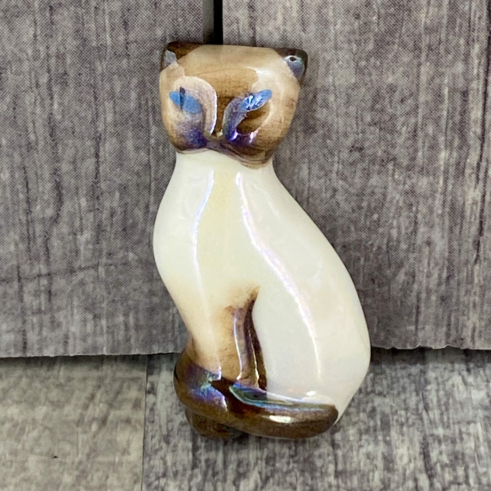 Vintage 1982 Iridescent Porcelain Siamese Cat Pin Bro… - Gem