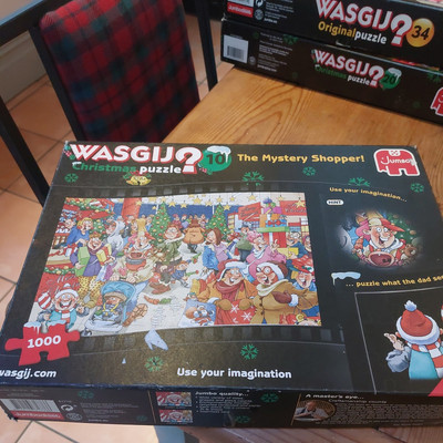Wasgij 10 The Mystery Shopper! Christmas Puzzle. 1000 Pieces. Factory ...