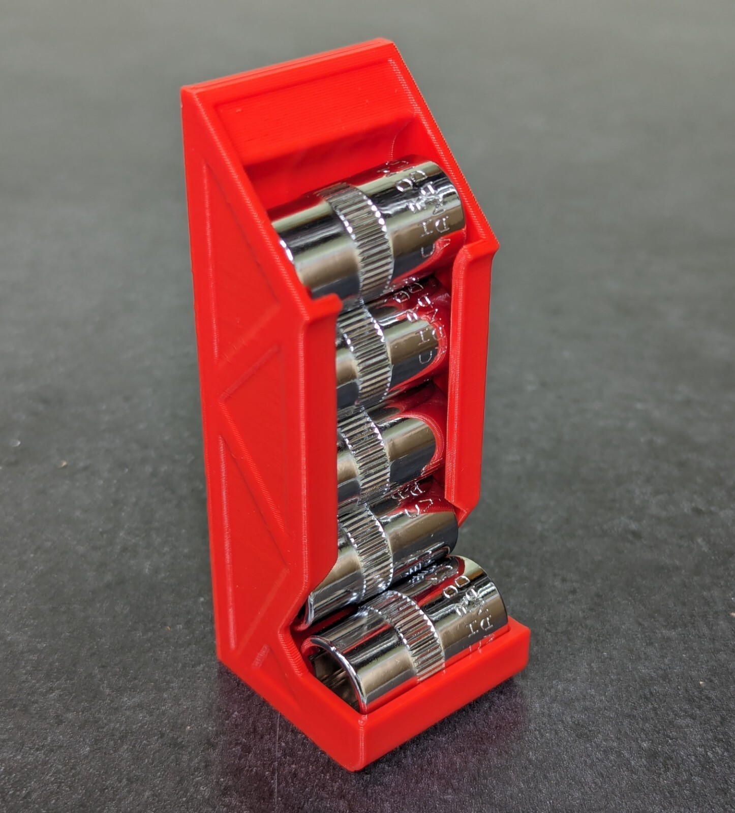 Emergency 10mm Magnetic Socket Dispenser (with 5x 10mm Sockets) - RED ...