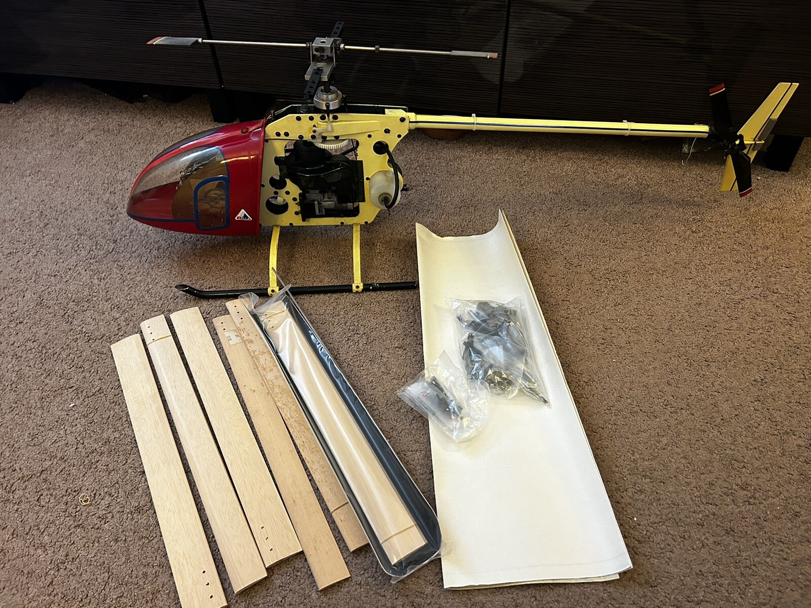 Vintage American RC Super Mantis Helicopter OS Max 40 SR + Collective ...