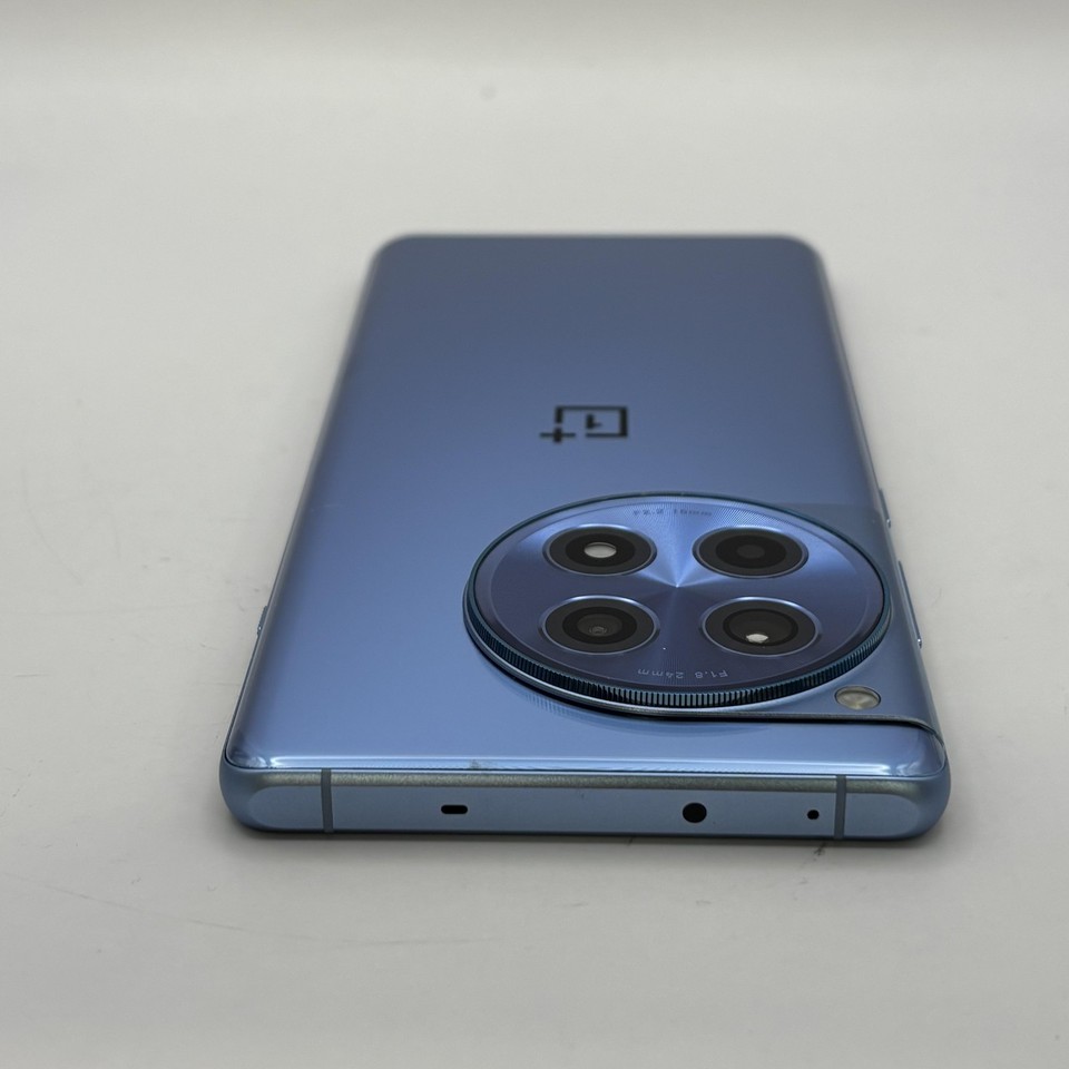 OnePlus 12R Cool Blue 256GB Unlocked - Very Good Condition w/ Power Off ...