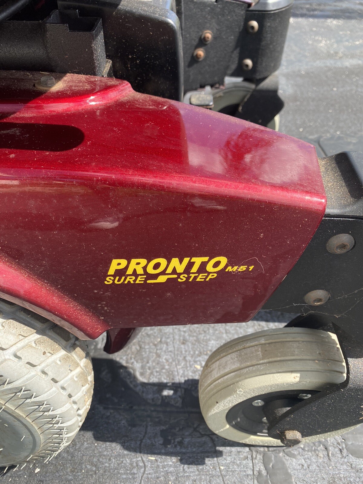 INVACARE PRONTO M41 SURESTEP POWER WHEELCHAIR - 20" SEAT WIDTH (RED ...