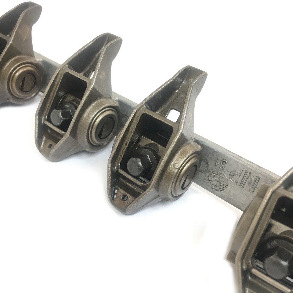 GM LS1 Gen III 5.7L Cylinder Head 241 Assembly w/ Rocker Arms OEM Set ...