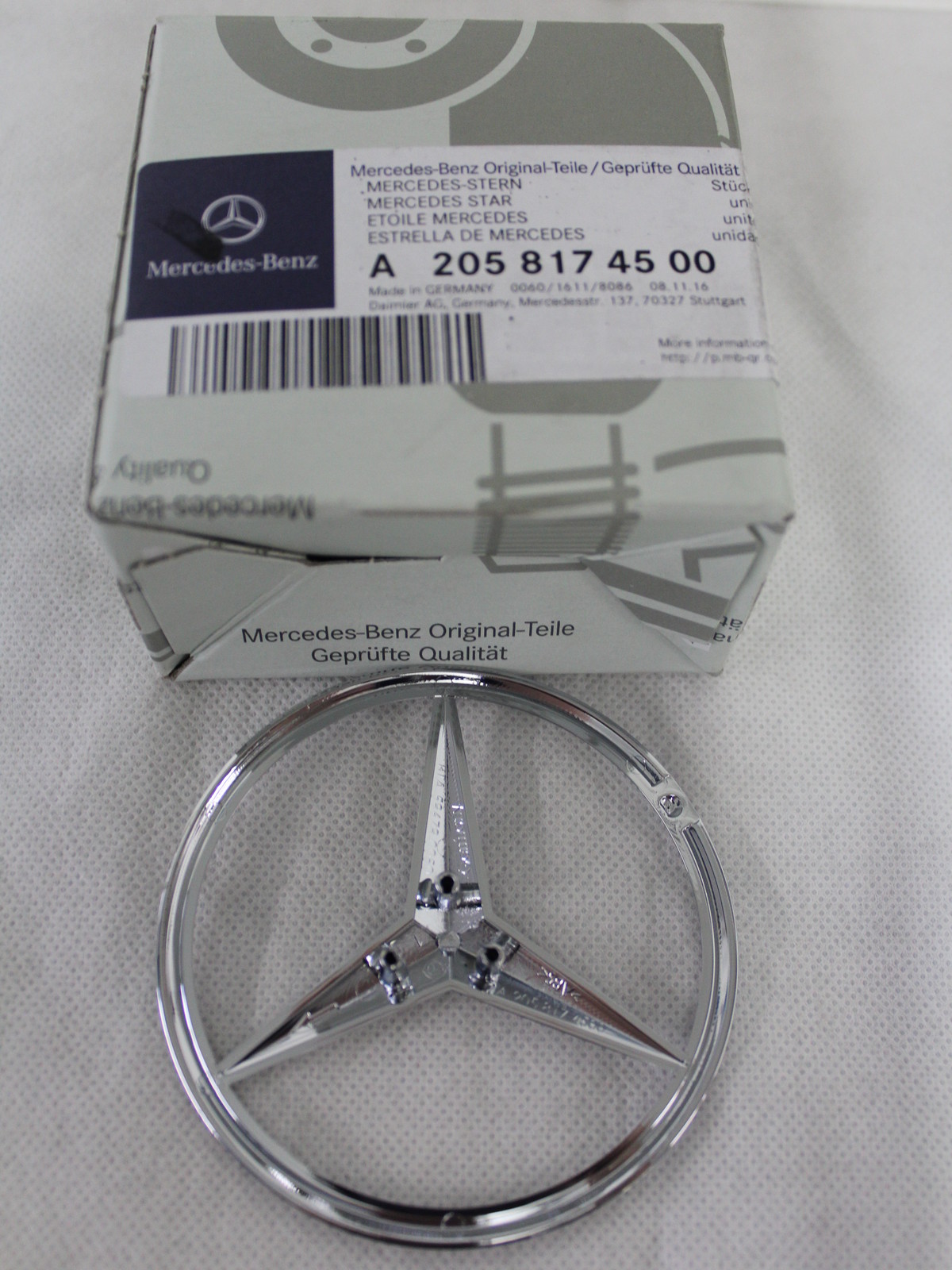 NEW Genuine Mercedes-Benz W205 C-Class Rear Boot Emblem Star Badge ...