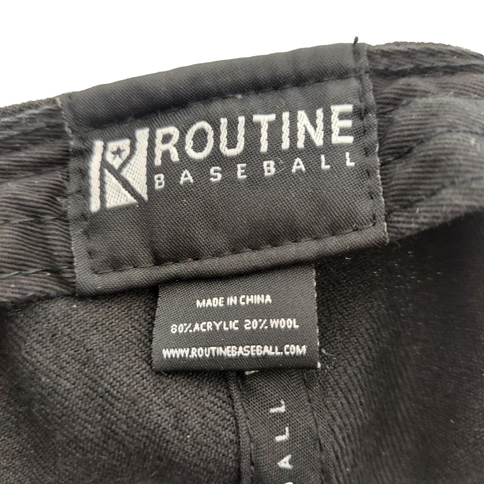 ROUTINE BASEBALL Cap Men's Baseball Black Hat Emblem Fitted Size 7 1/4 ...