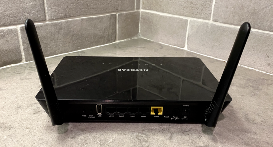 NETGEAR AC1200 Smart Router Model R6220 Wi-Fi Internet 4-Port – Tested ...